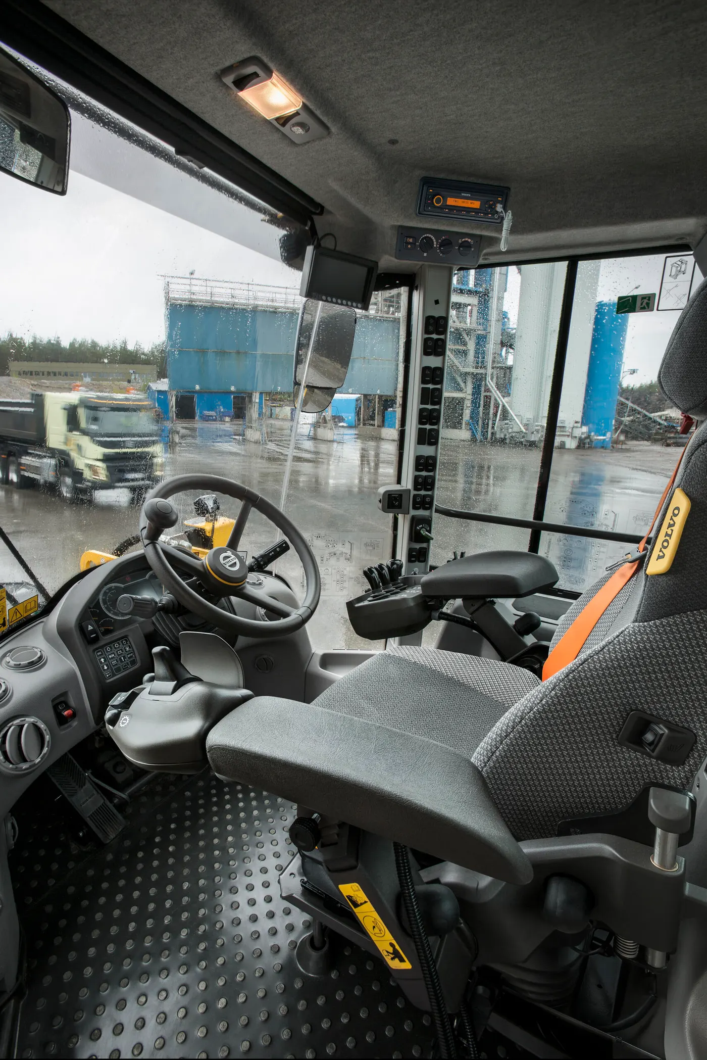 Vos Otomotiv & İş Makineleri - - Lastik Tekerlekli Yükleyiciler - Volvo ...